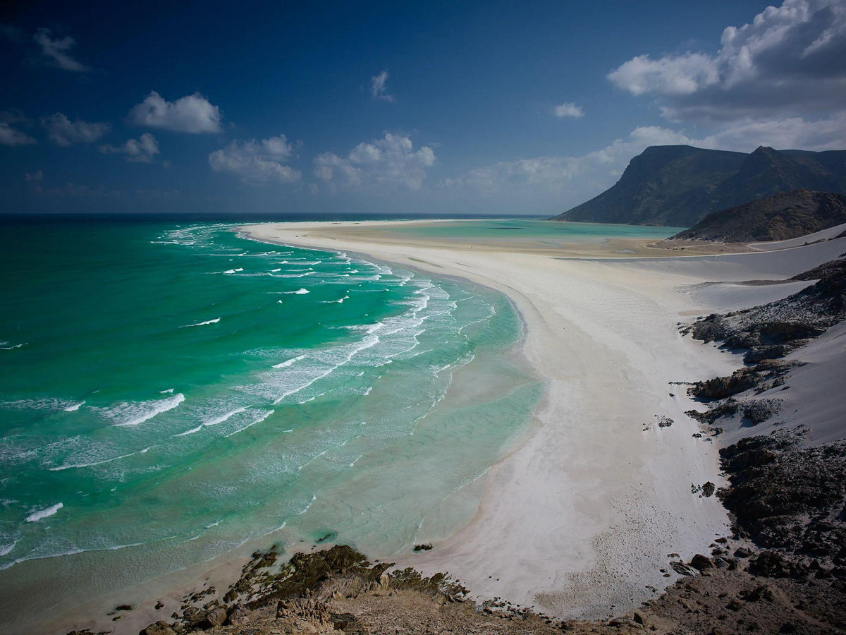 ISHKAR IN CONVERSATION WITH PHOTOGRAPHER SIMON NORFOLK